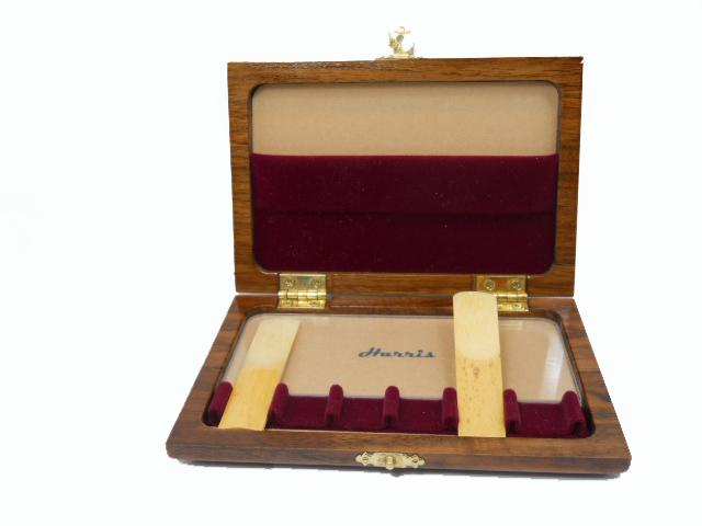 Baritone Saxophone Reed Case for 6 Reeds – Harris Reed Case